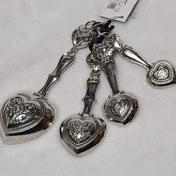 GANZ | Kitchen | Ganz Measuring Spoons Intricate Hearts 4 Piece Set ...
